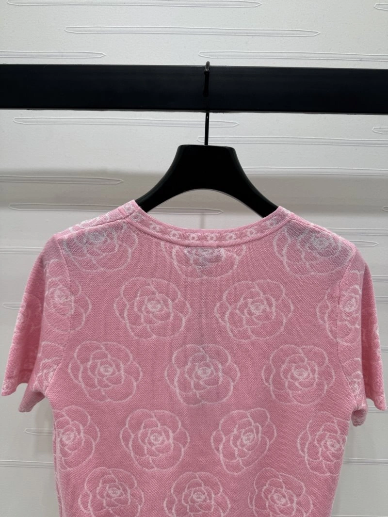 Economical Chanel T-Shirts