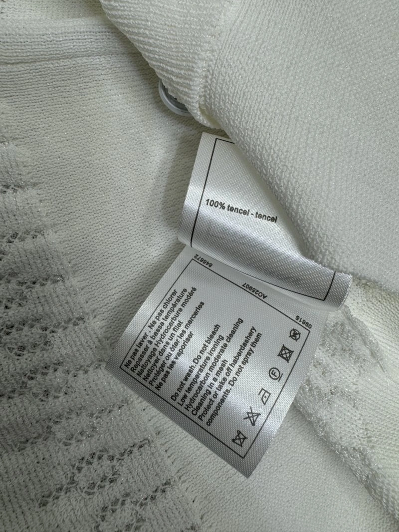 Exact replica Chanel T-Shirts