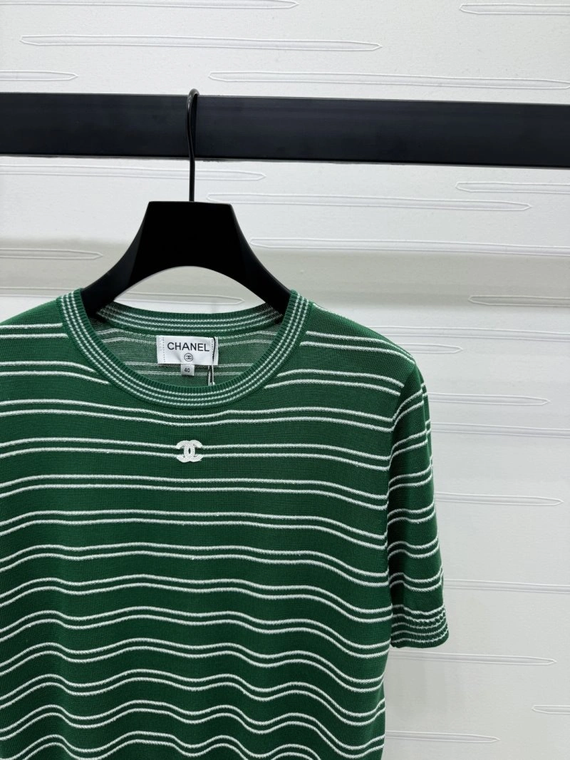 Low-cost Chanel T-Shirts