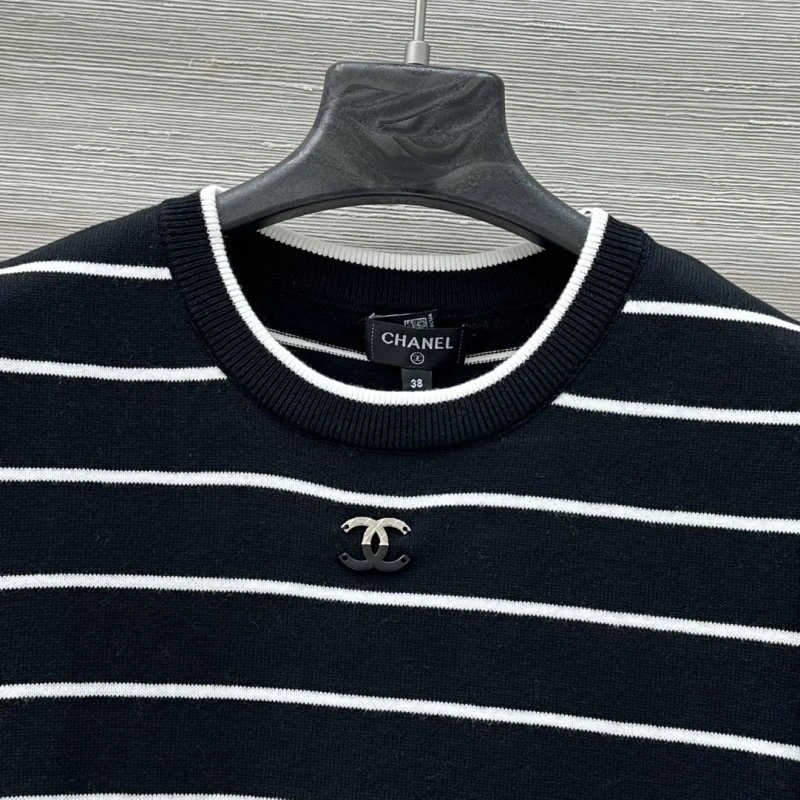 Cut-rate Chanel T-Shirts