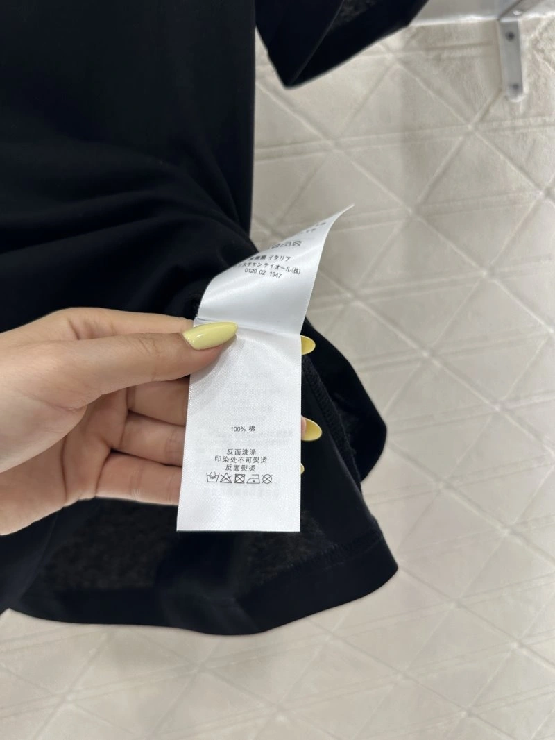 1:1 copy Chanel T-Shirts