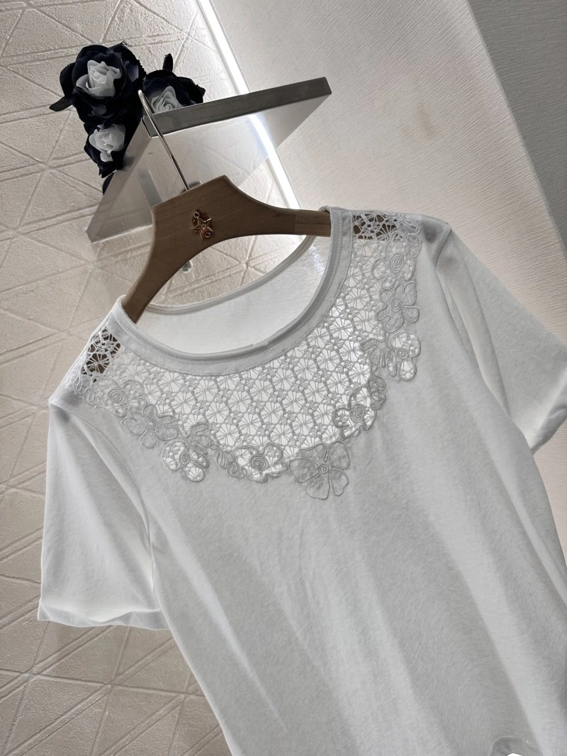 Accurate model Chanel T-Shirts