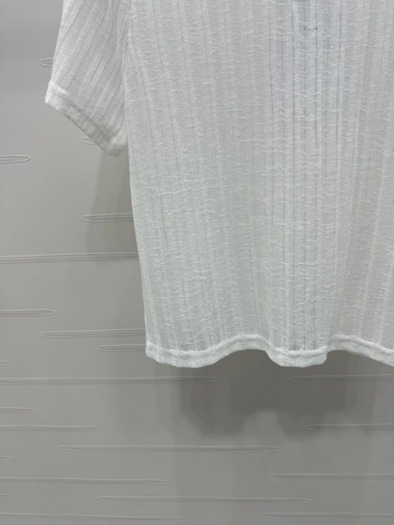 Accurate model Chanel T-Shirts