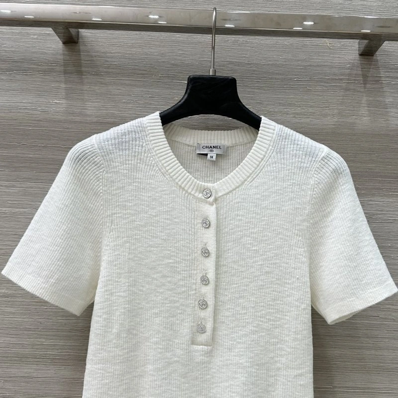 Exact replica Chanel T-Shirts