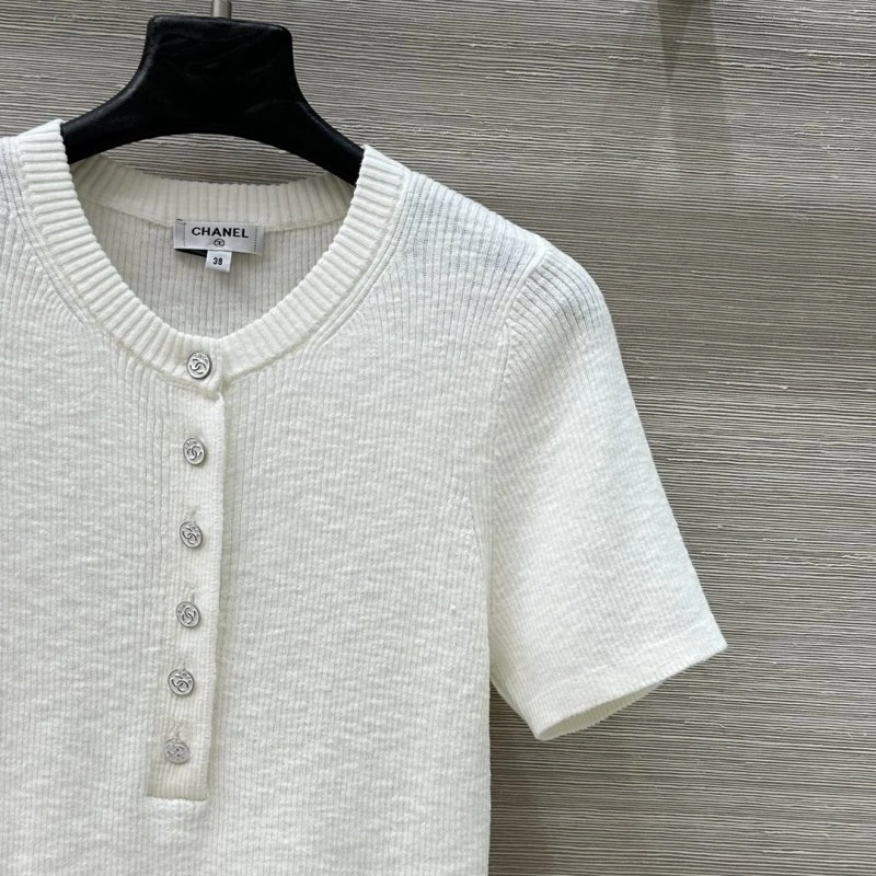 Exact replica Chanel T-Shirts