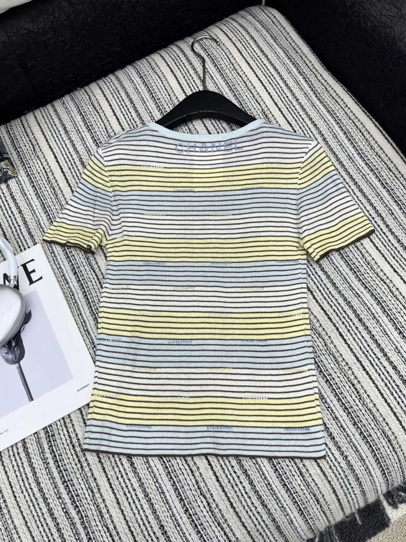 Accurate model Chanel T-Shirts