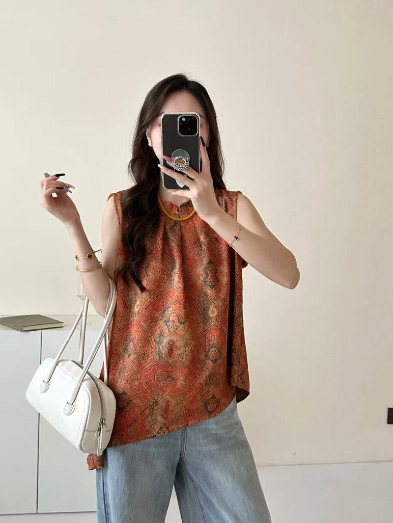 Cut-rate Chanel T-Shirts