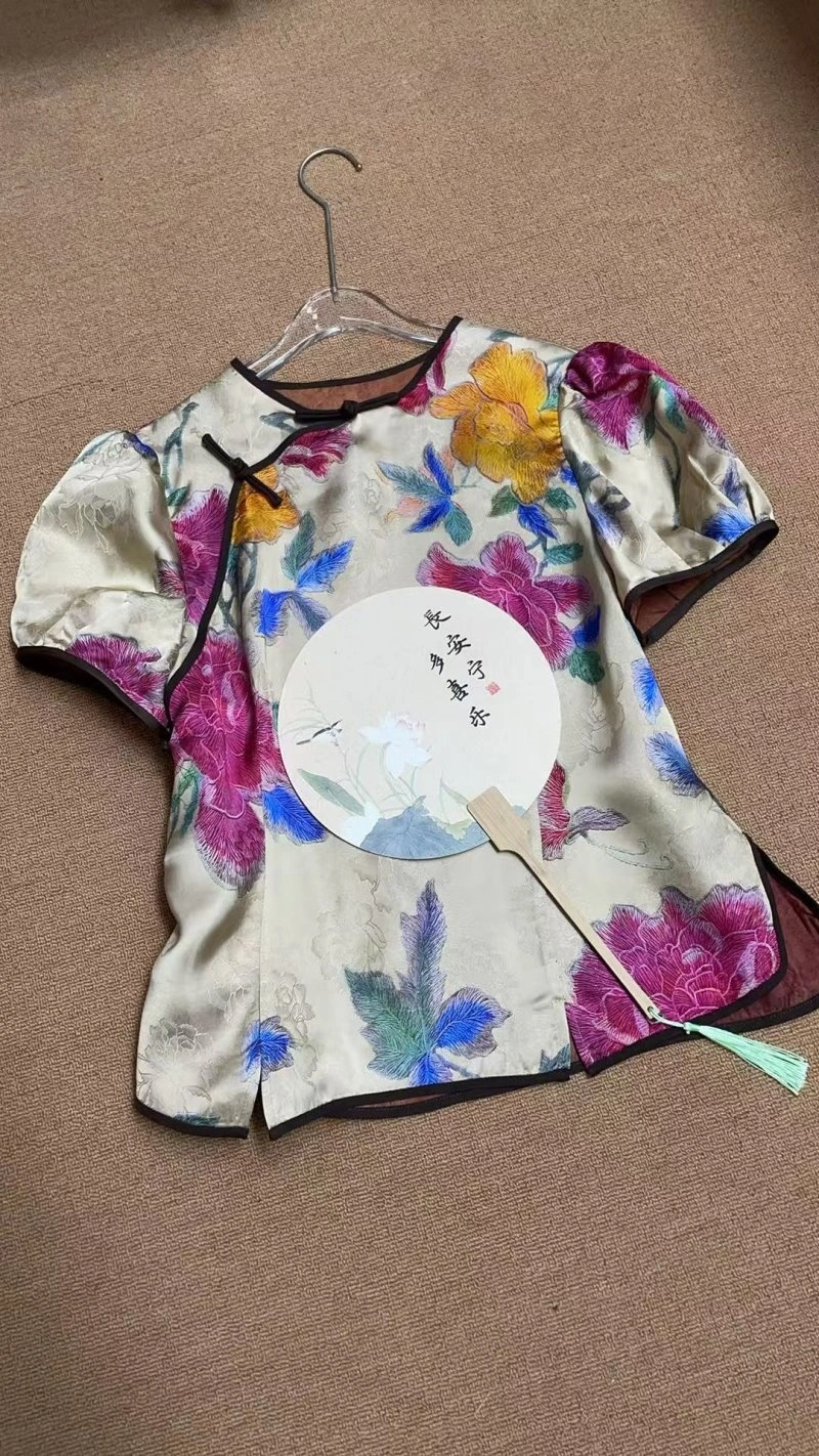 Brand-authenticated Chanel T-Shirts