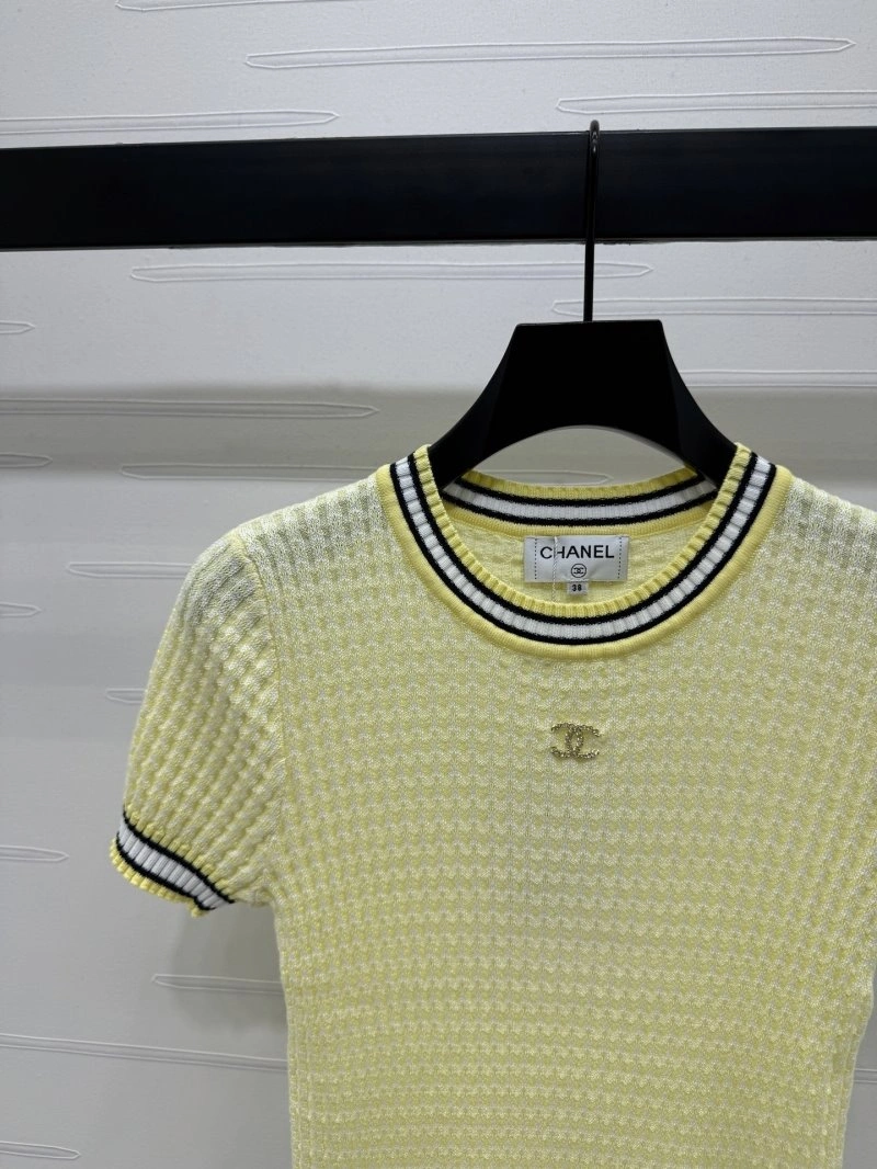 Bargain Chanel T-Shirts