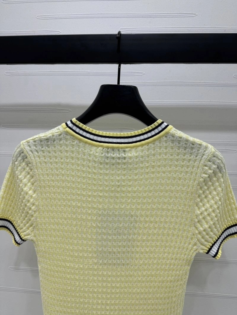 Bargain Chanel T-Shirts