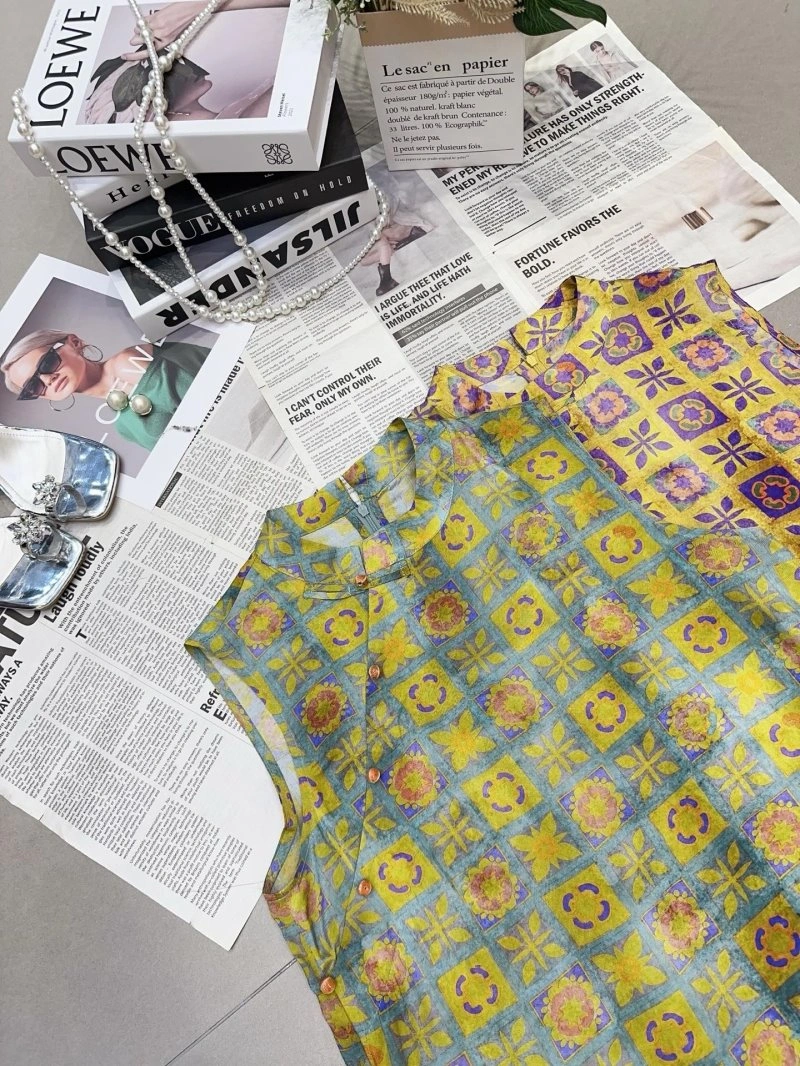 Original Chanel T-Shirts