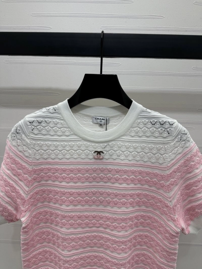 Bargain Chanel T-Shirts