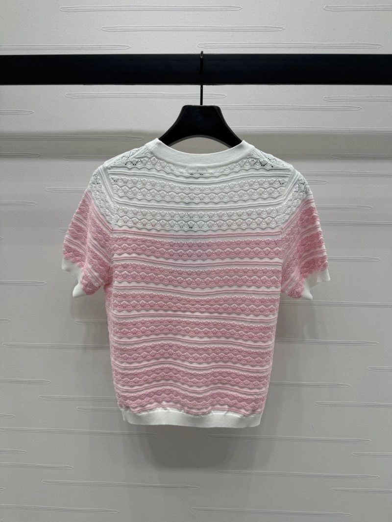 Bargain Chanel T-Shirts