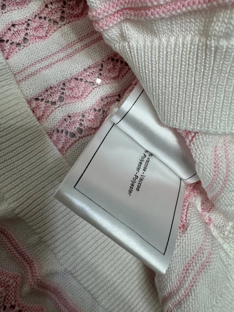 Bargain Chanel T-Shirts
