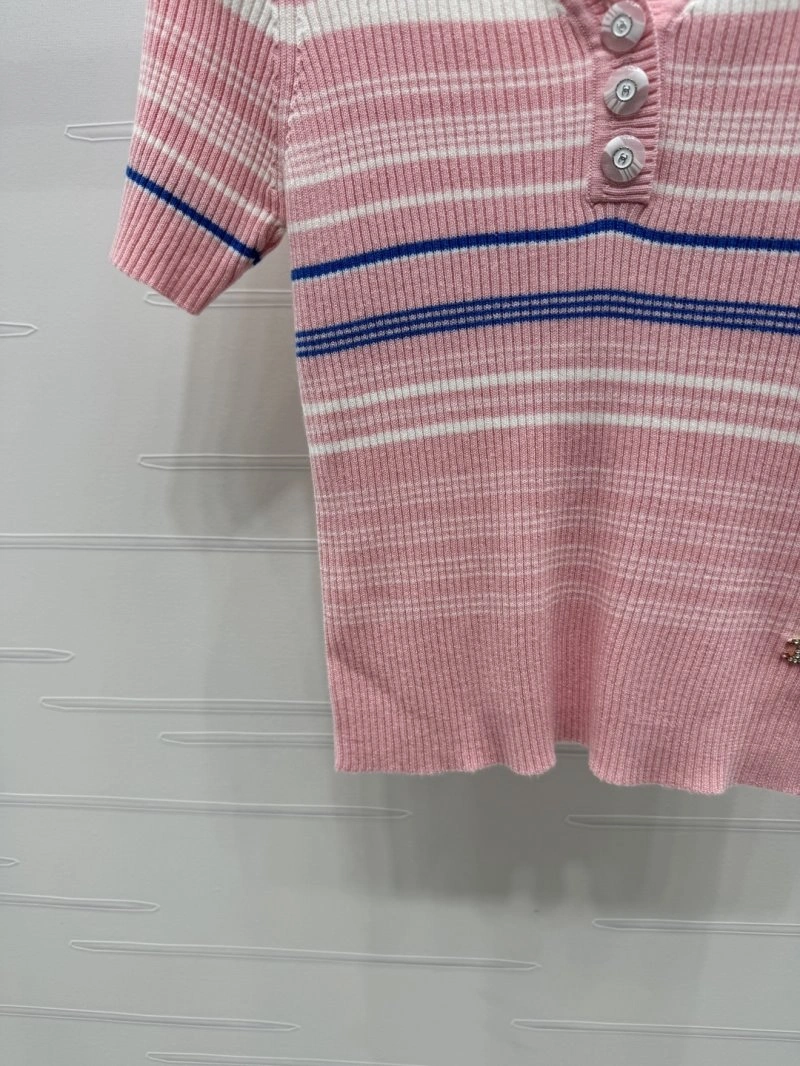 Top match Chanel T-Shirts