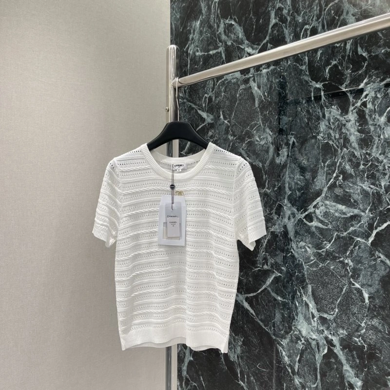Low-cost Chanel T-Shirts