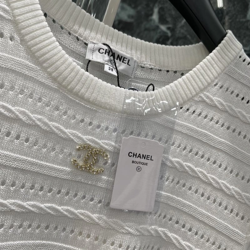 Low-cost Chanel T-Shirts