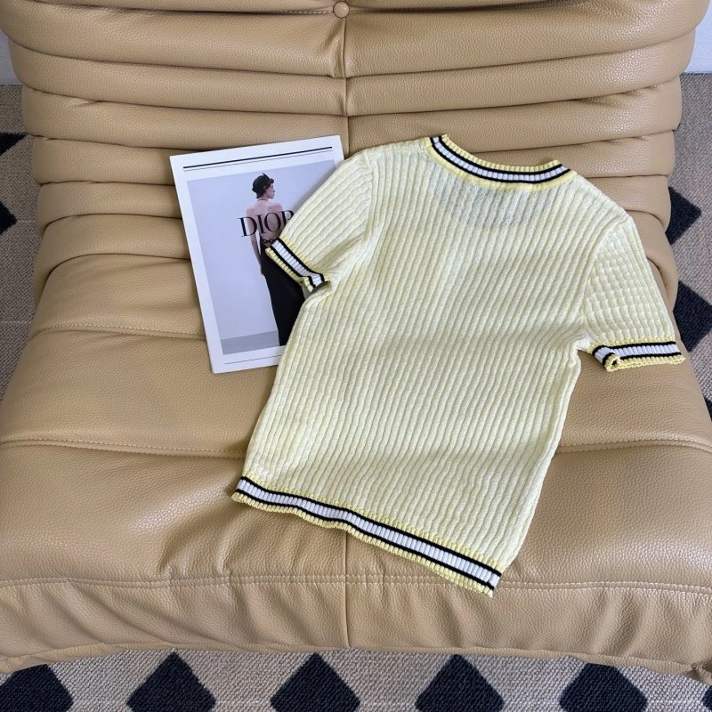 Top mirror Chanel T-Shirts