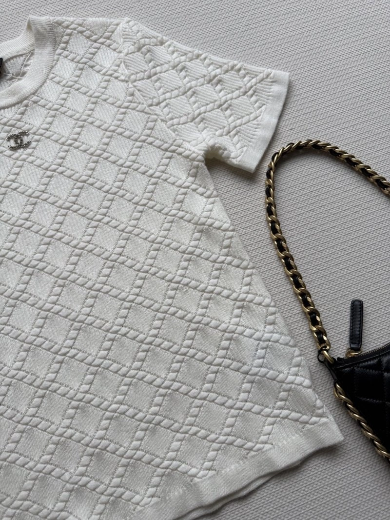 Precise copy Chanel T-Shirts