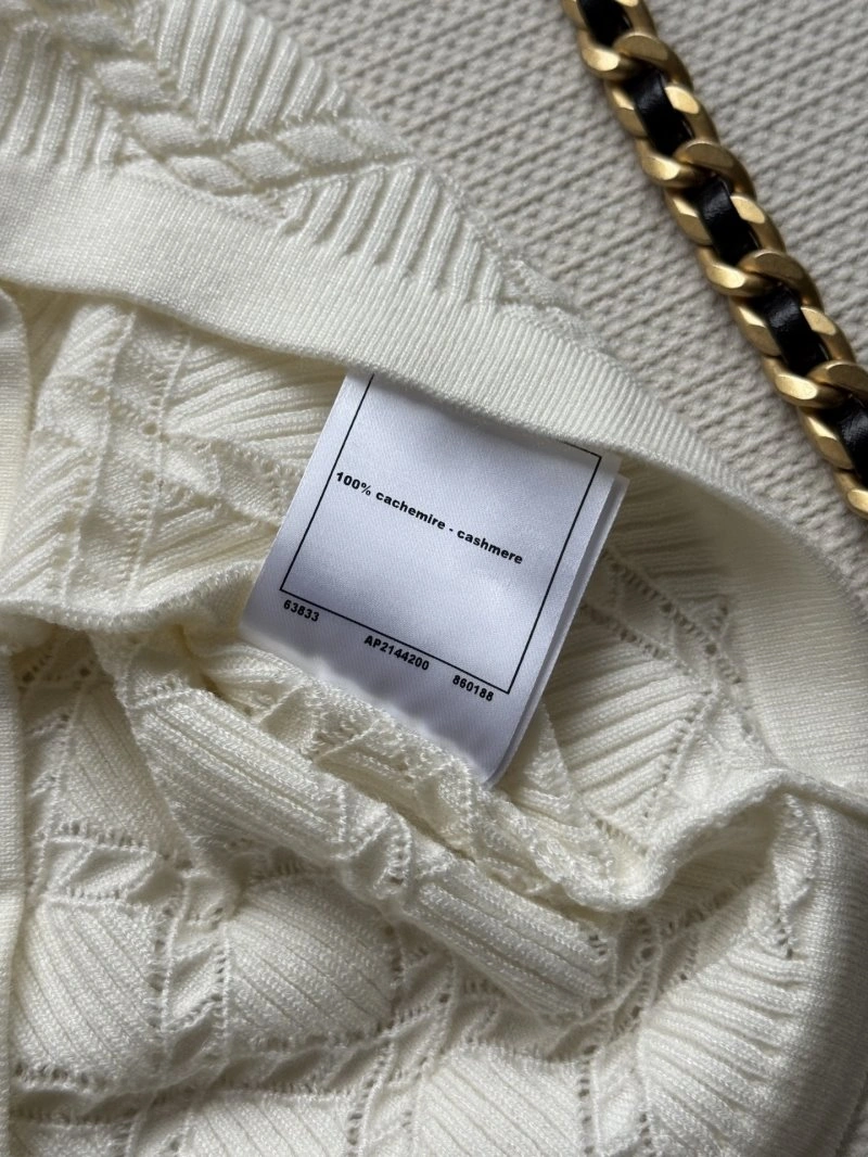 Precise copy Chanel T-Shirts