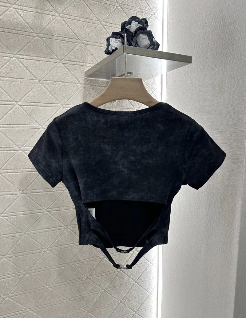 Factory-made Chanel T-Shirts