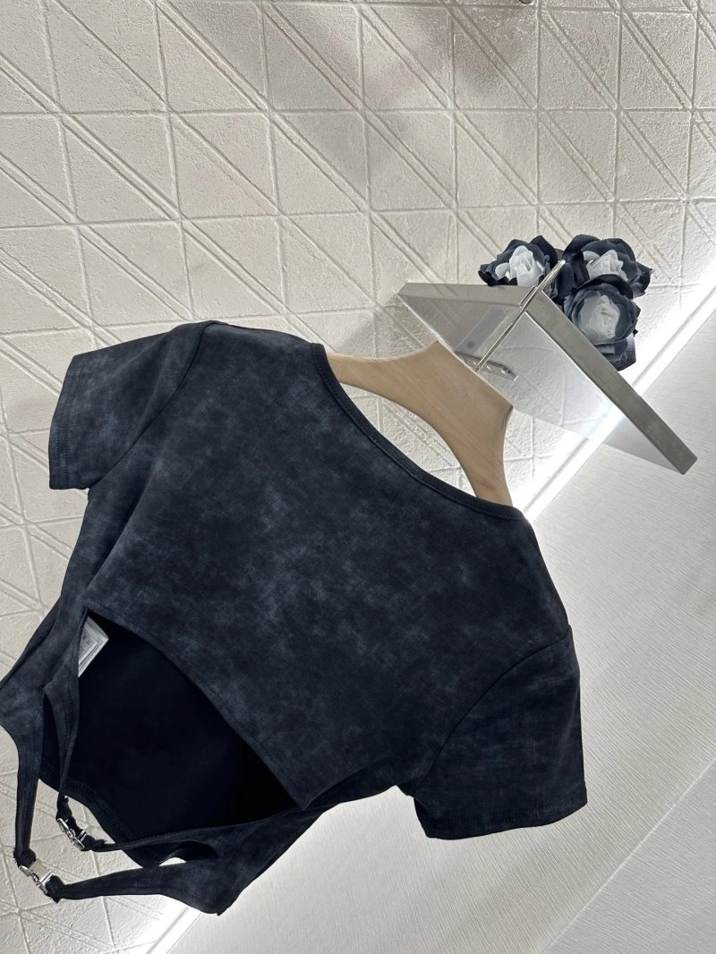 Factory-made Chanel T-Shirts