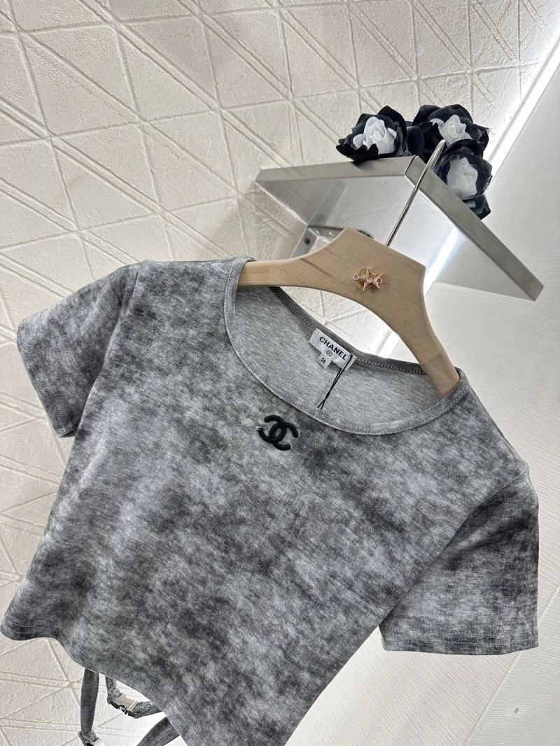Legit Chanel T-Shirts
