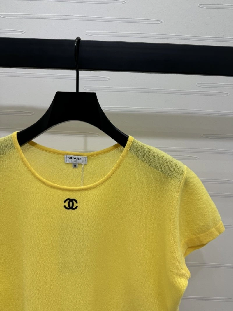 Accurate model Chanel T-Shirts