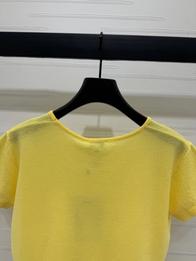 Accurate model Chanel T-Shirts