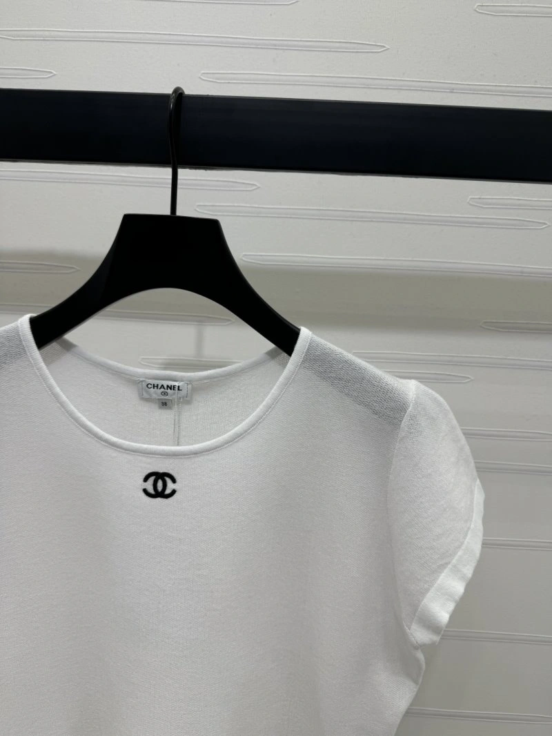 Exact replica Chanel T-Shirts