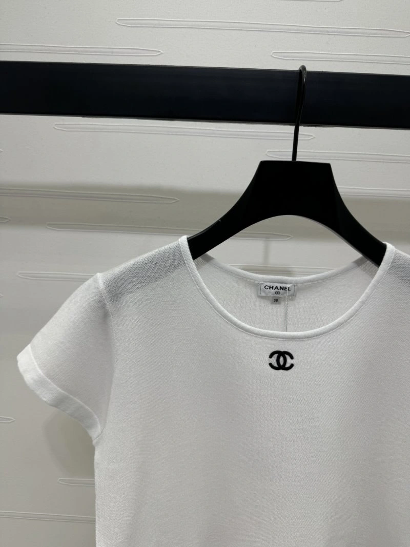 Exact replica Chanel T-Shirts