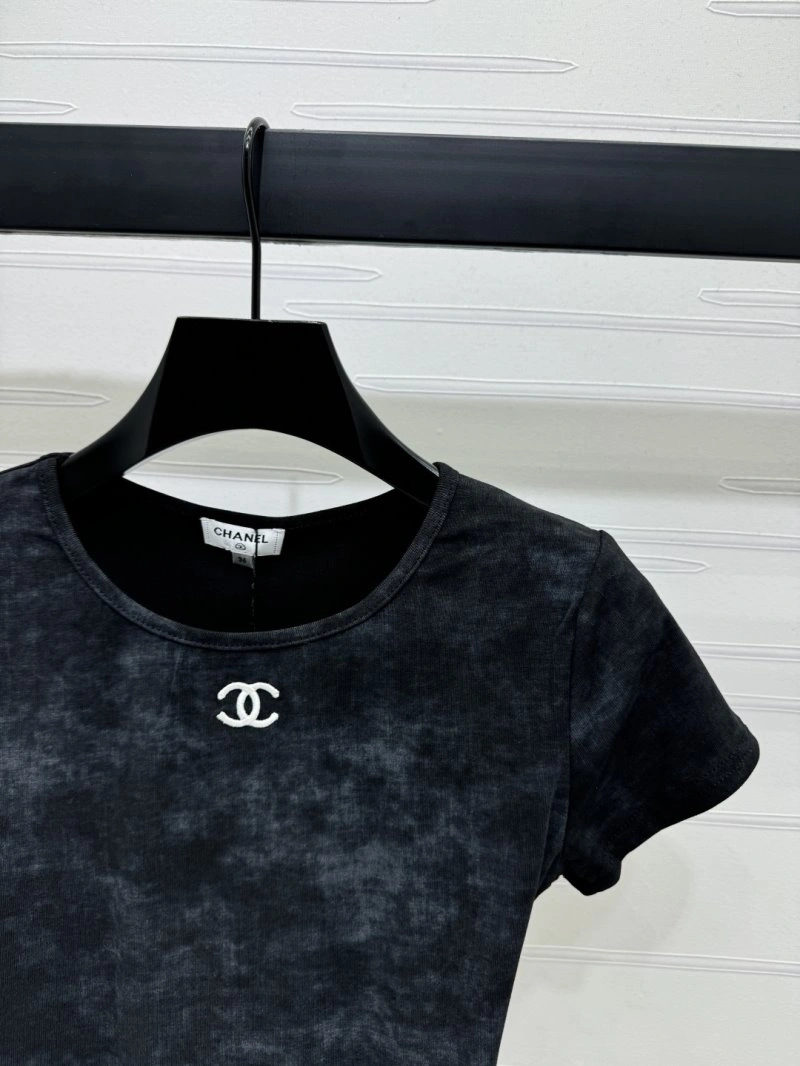Low-cost Chanel T-Shirts