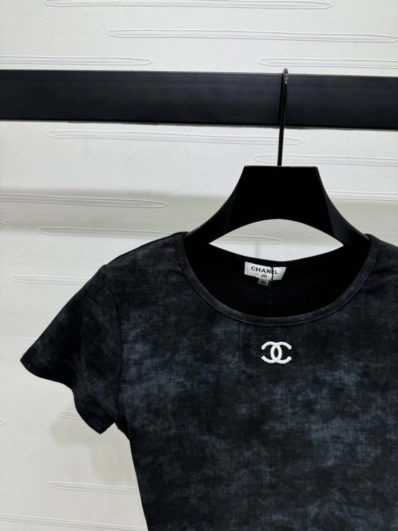 Low-cost Chanel T-Shirts