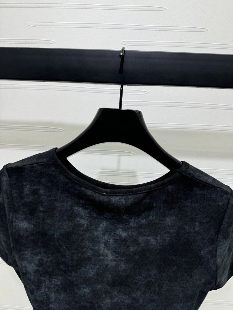 Low-cost Chanel T-Shirts