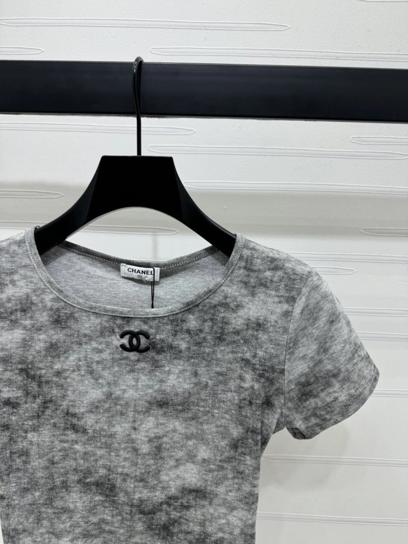 Low-cost Chanel T-Shirts