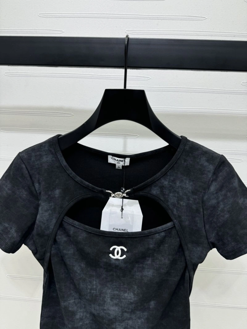 Factory-made Chanel T-Shirts