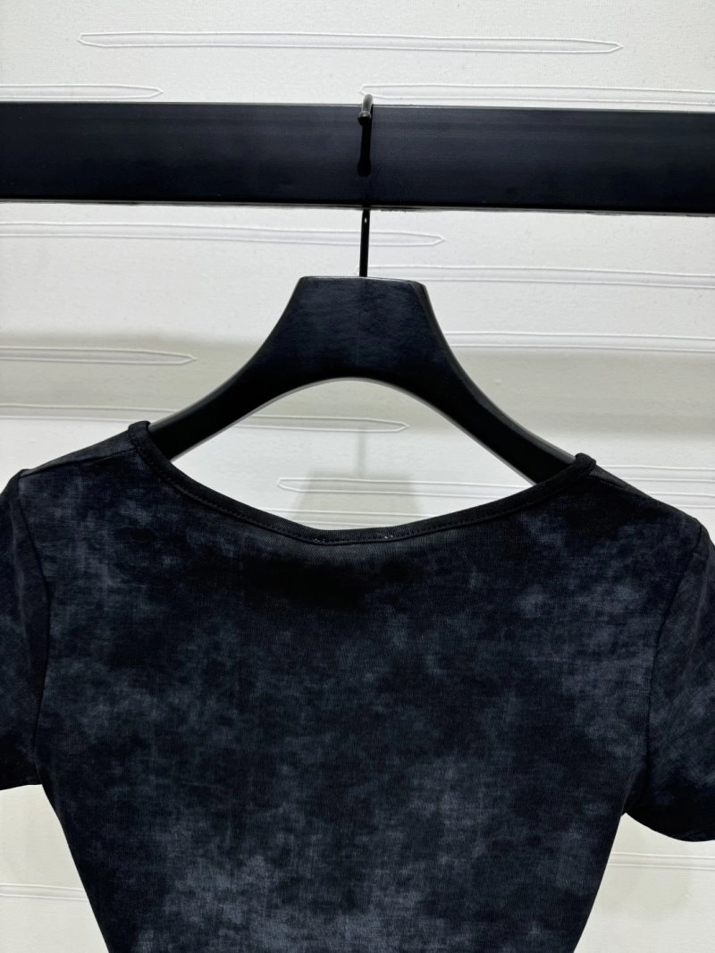 Factory-made Chanel T-Shirts