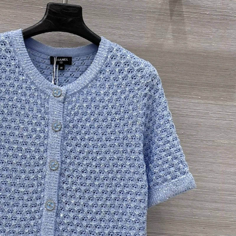 Bargain Chanel T-Shirts