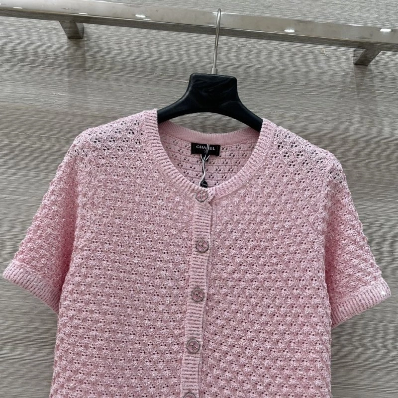 Accurate model Chanel T-Shirts