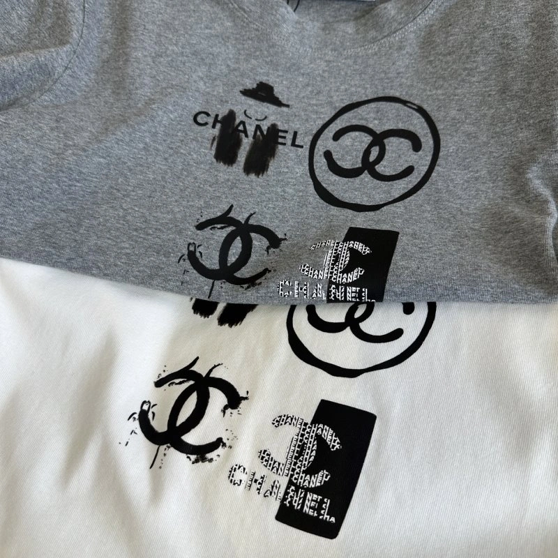 Bargain Chanel T-Shirts