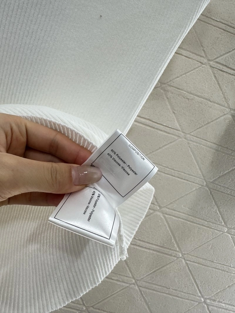 Bargain Chanel T-Shirts