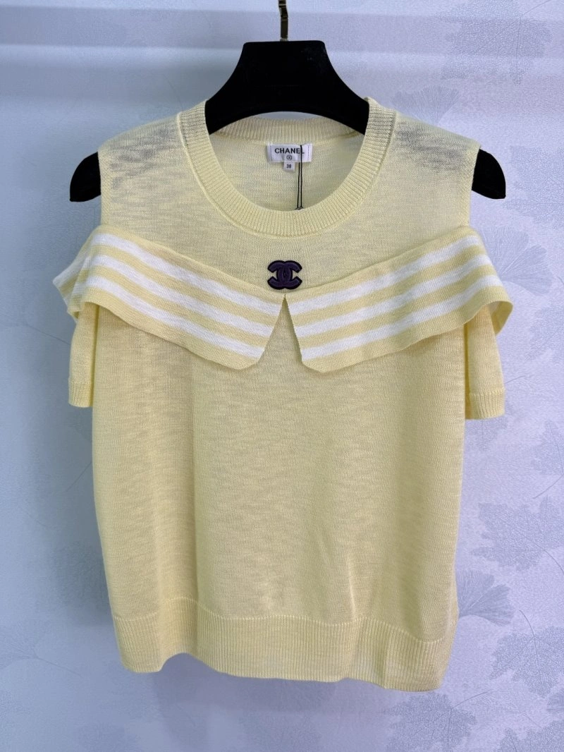 Bargain Chanel T-Shirts