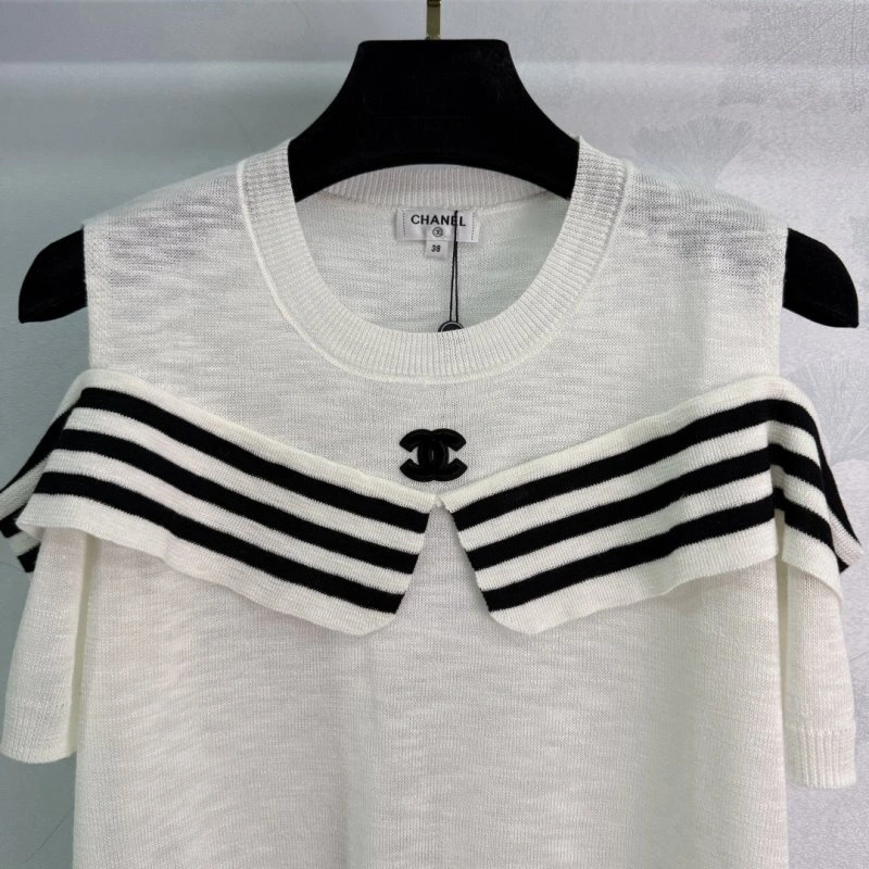 Bargain Chanel T-Shirts