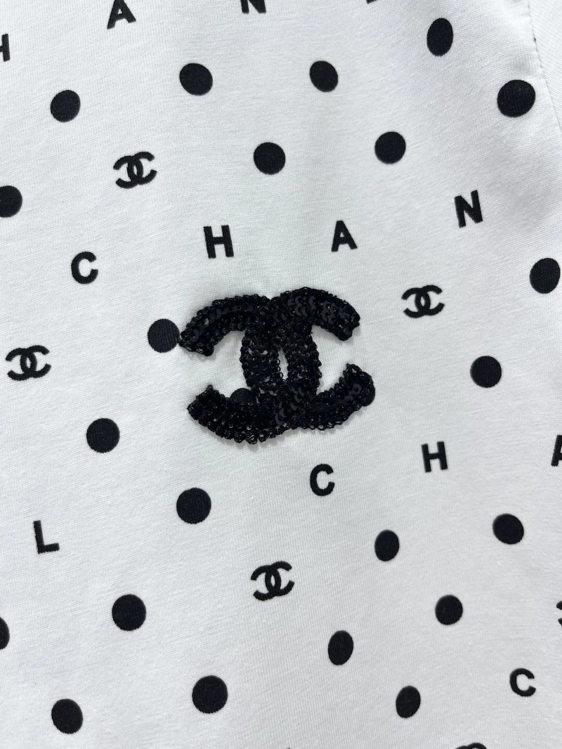 Economical Chanel T-Shirts