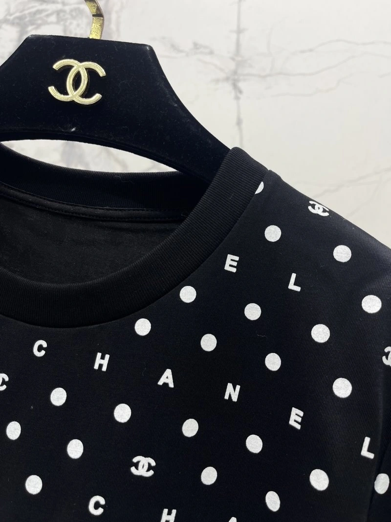 Economical Chanel T-Shirts