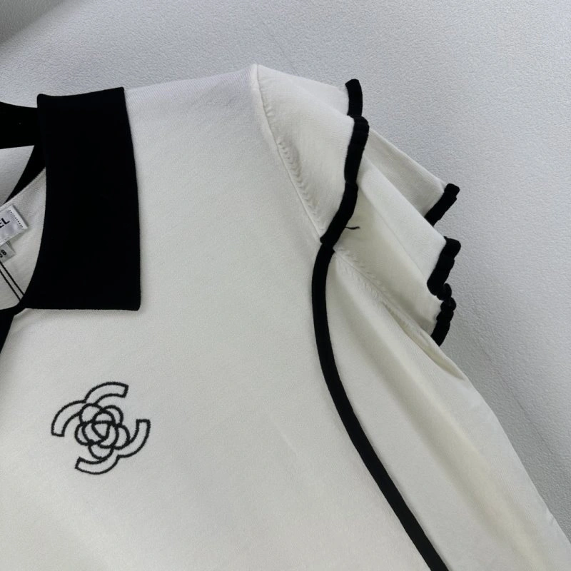 Bargain Chanel T-Shirts