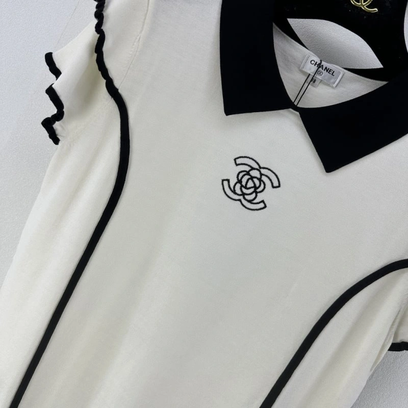 Bargain Chanel T-Shirts