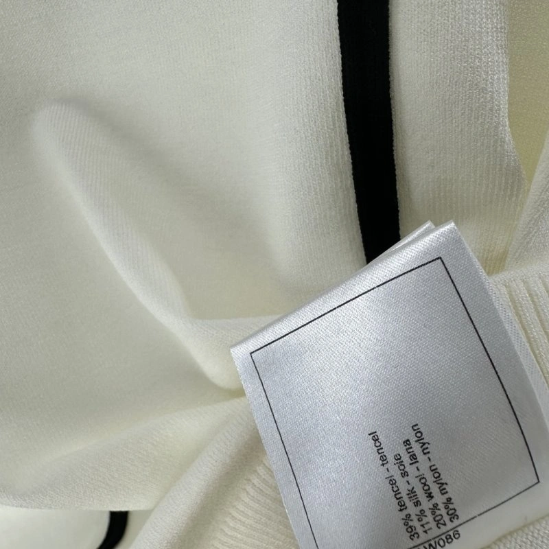 Bargain Chanel T-Shirts