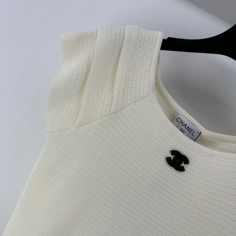 Top mirror Chanel T-Shirts