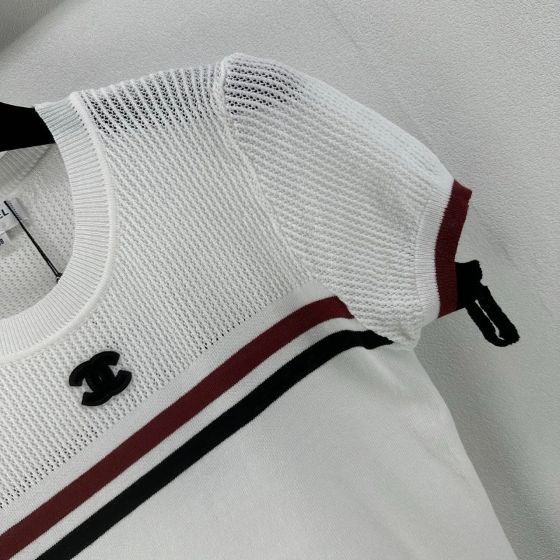 Accurate model Chanel T-Shirts